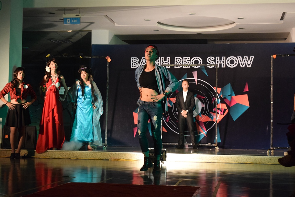 Thí sinh Bánh Bèo Show 2015 trong trang phục tự chọn | Trường THPT FPT ...